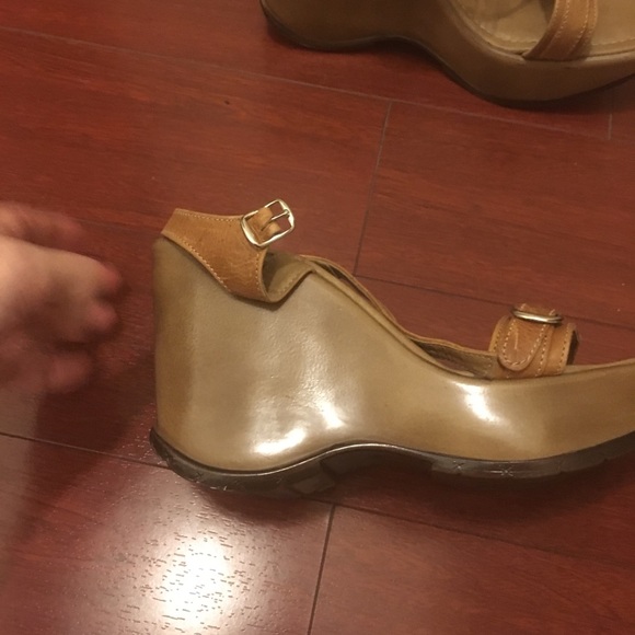 Steve Madden | Shoes | Steve Madden Hotcaramel Colored Platforms | Poshmark